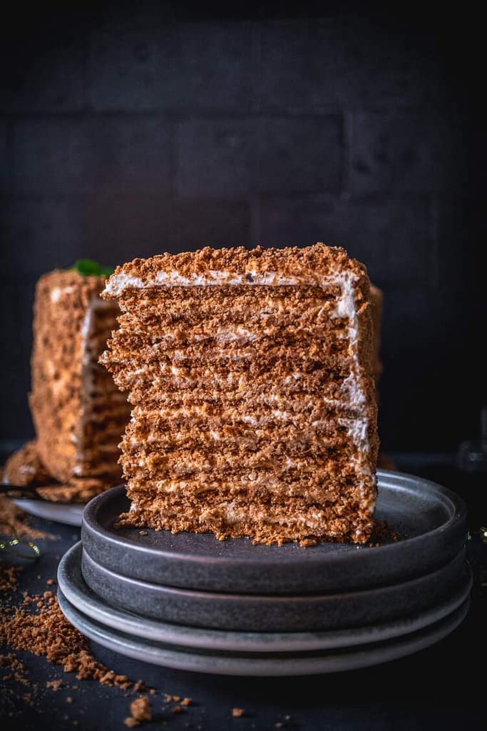 Honey Cake ‘Medutis’ - Hide My Veggies
