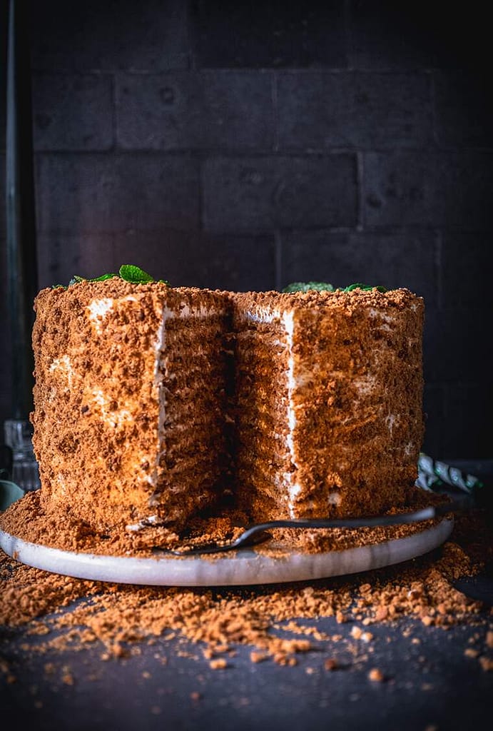 Honey Cake ‘Medutis’ - Hide My Veggies